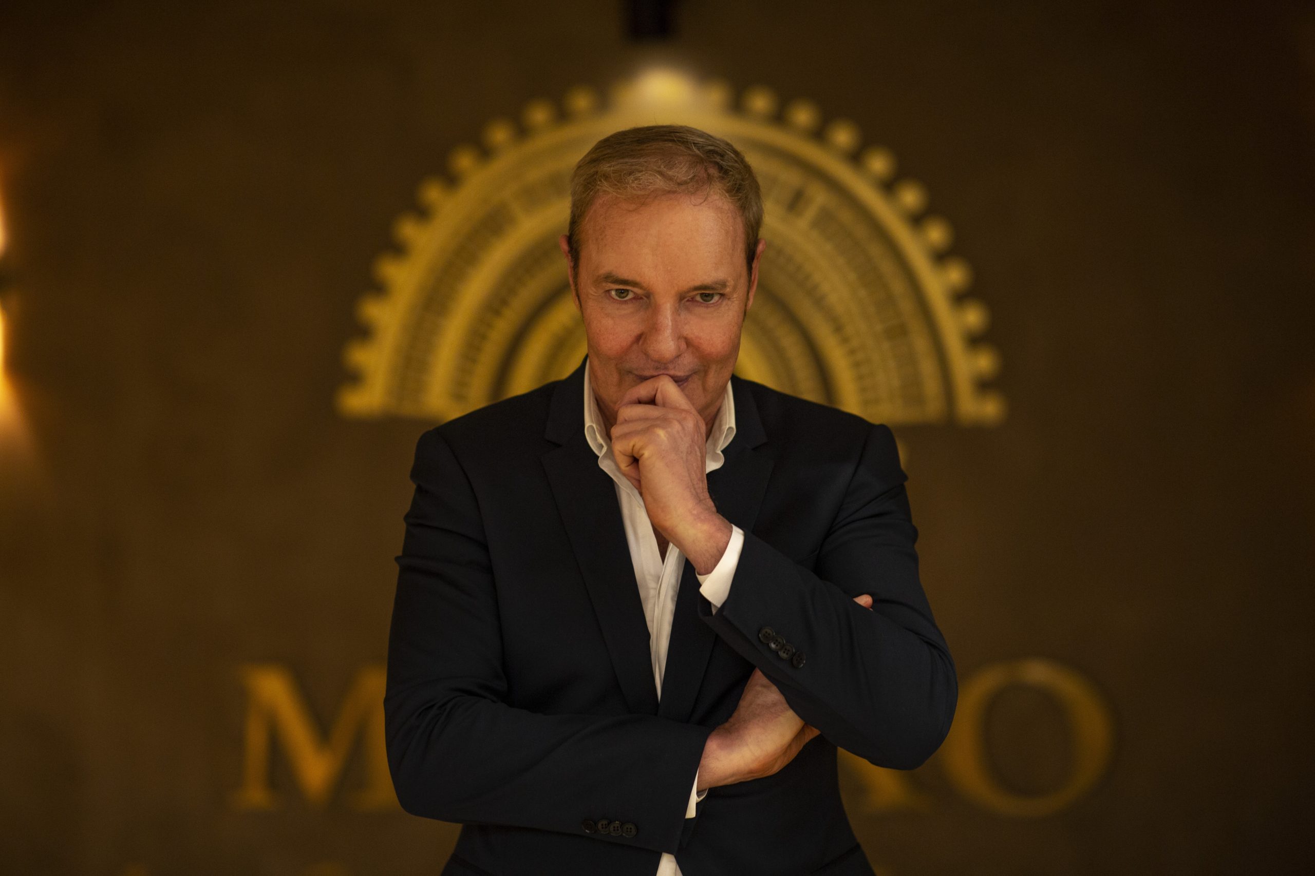 Tony Gomez : Soleil de Minuit | Paris Bazaar